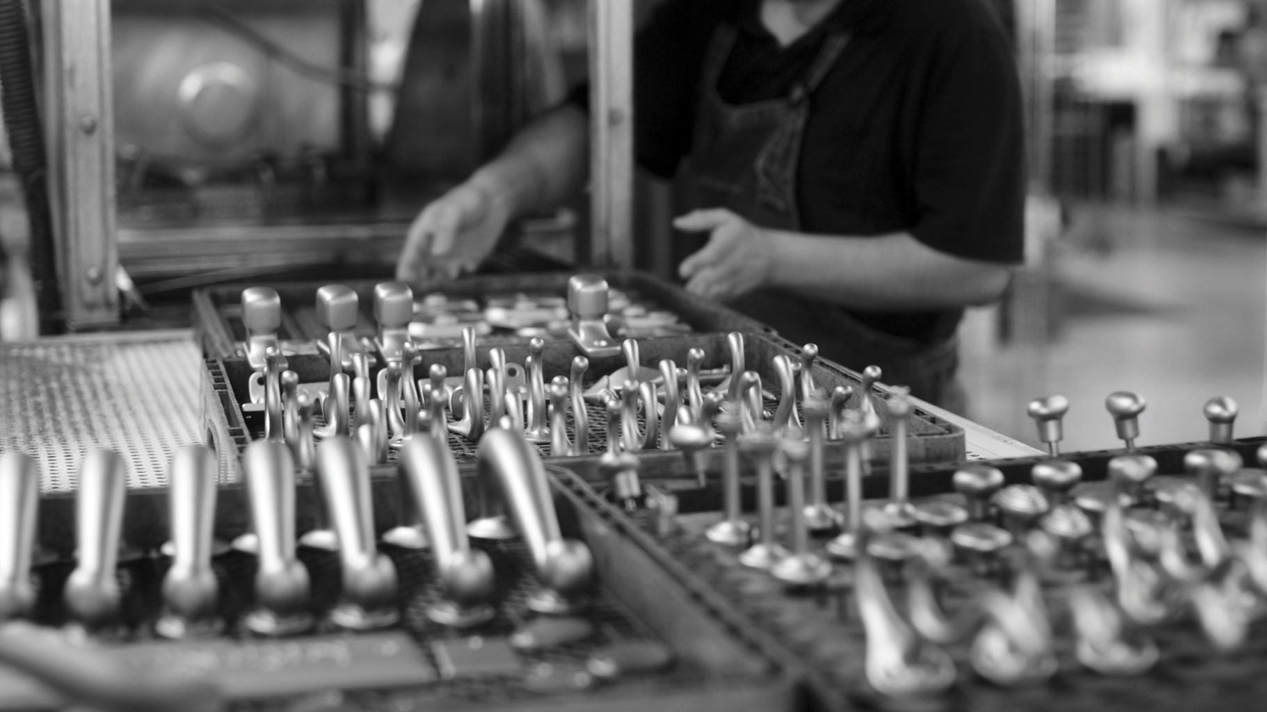 Catch Edge Cabinet Pull